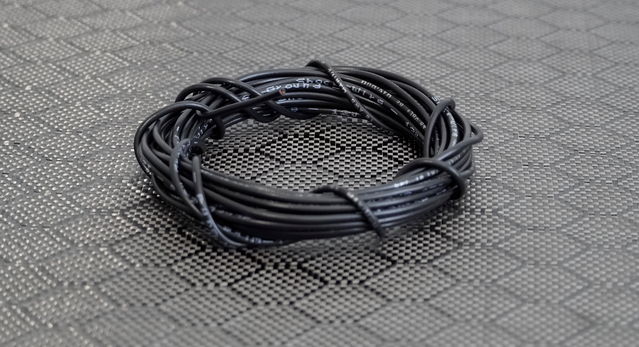 12v - Ground wire Black 18 AWG Shock-Wire©